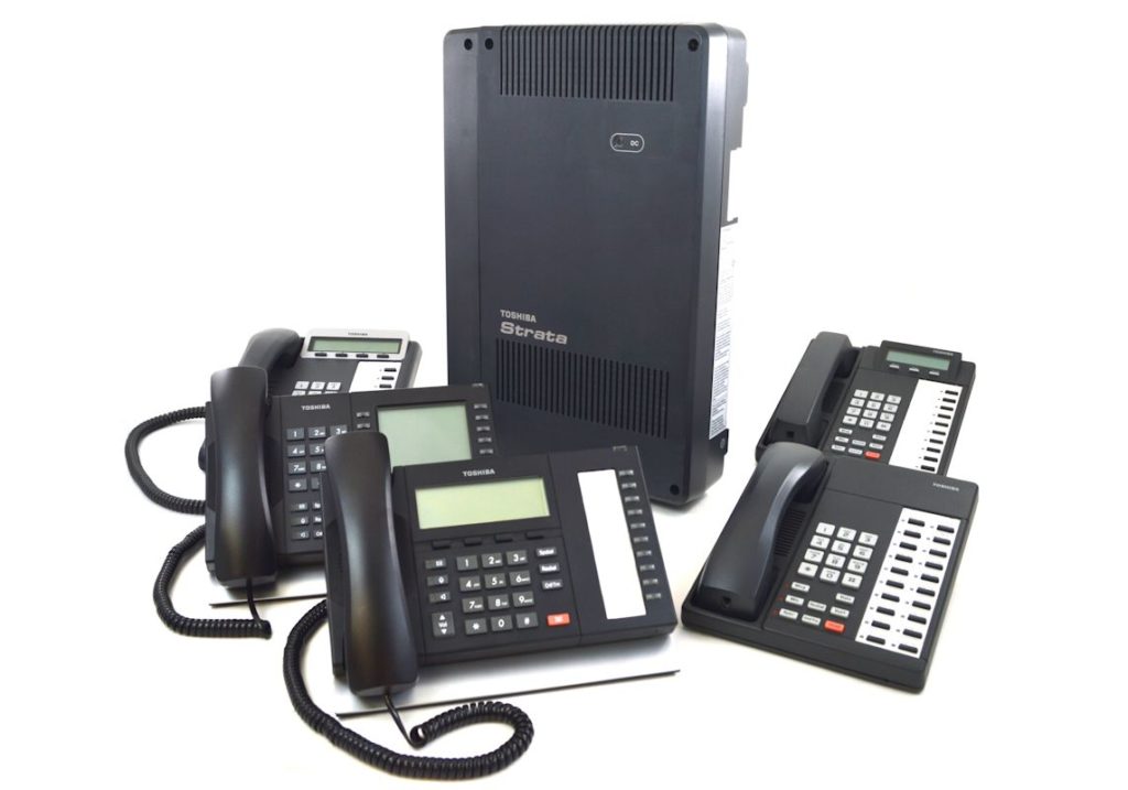Toshiba CIX40 System w/ 4 Speaker Display Phones (DP-5022SDM ...